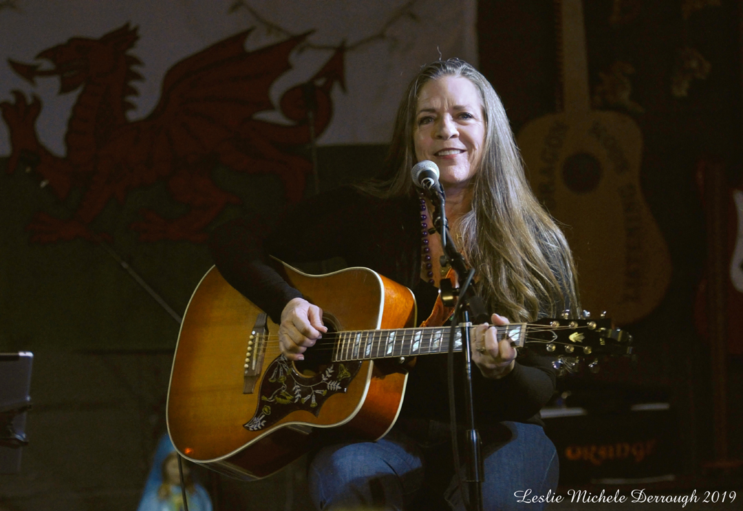 Carlene Carter Continues Her Vibrant Family Legacy (INTERVIEW) - Glide ...