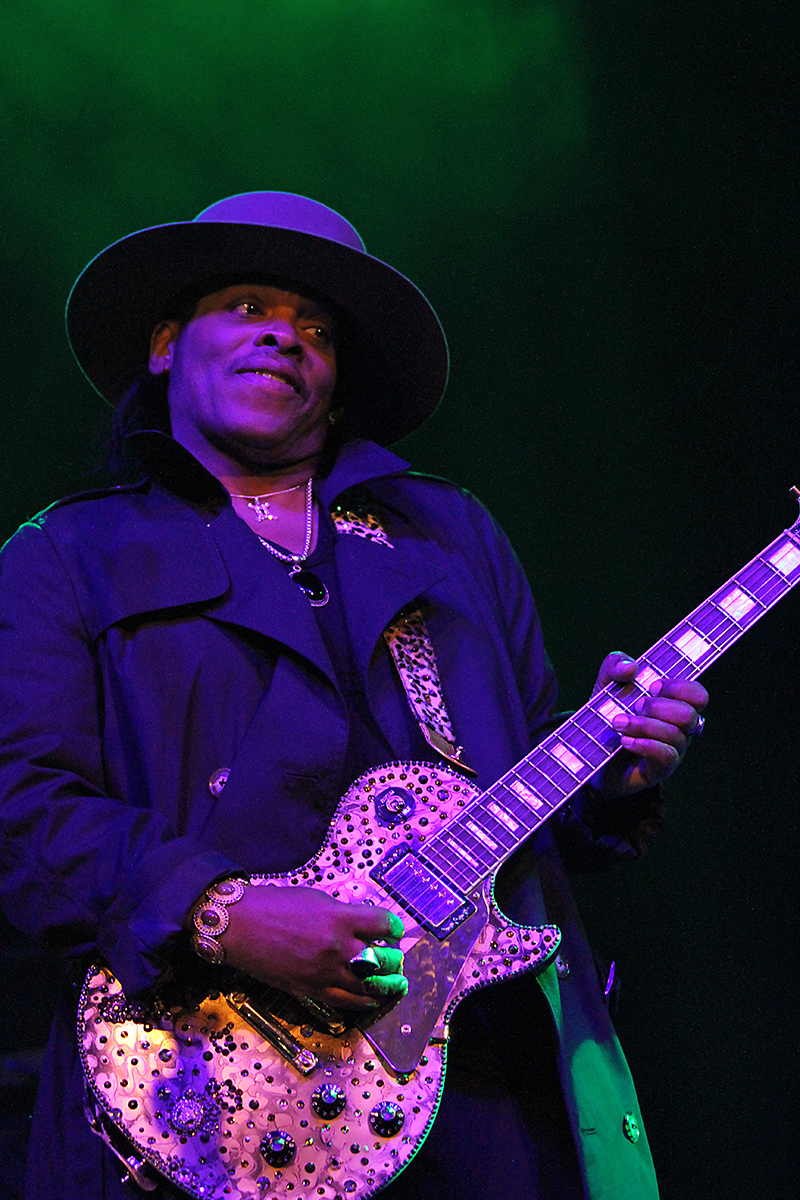 Jesse Johnson and Friends (Prince's The Time Guitarist) Hit First ...