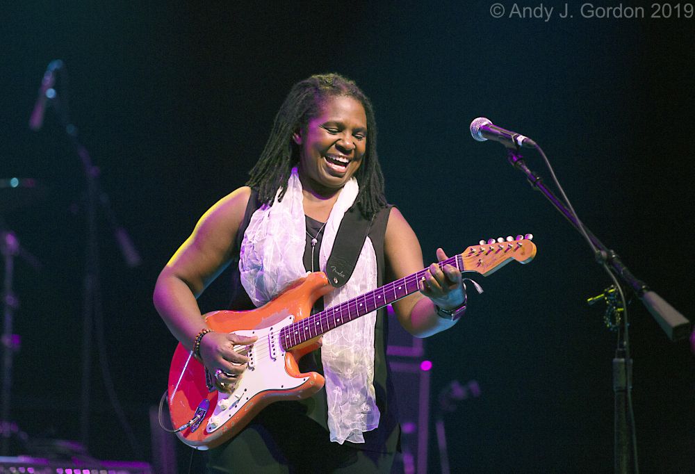 Versatile Blues Singer Ruthie Foster Hits Up Jazz Side On 'Live at the ...