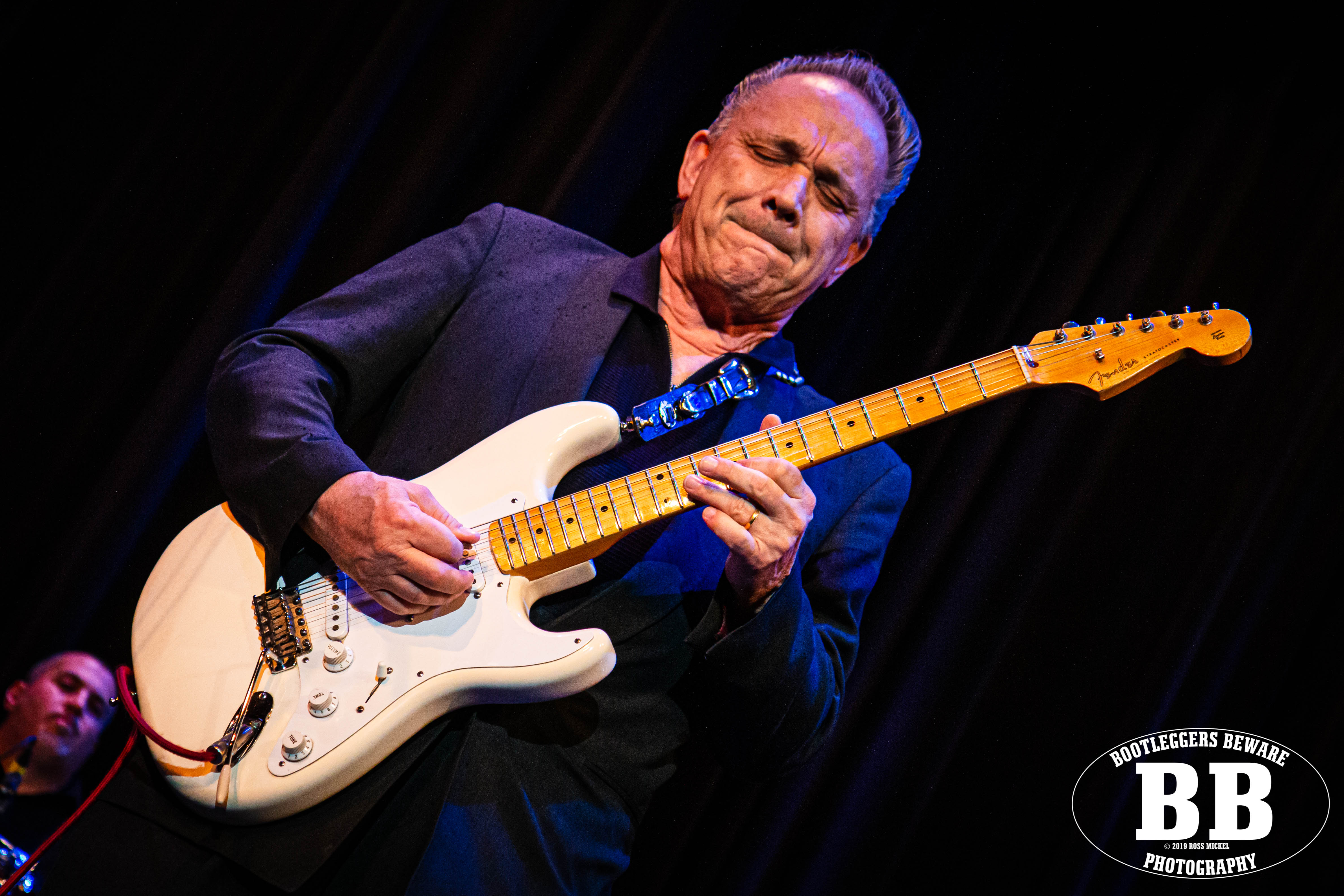 Jimmie Vaughan "Play a Guitar like a-ringin' a Bell" at Barre Opera ...