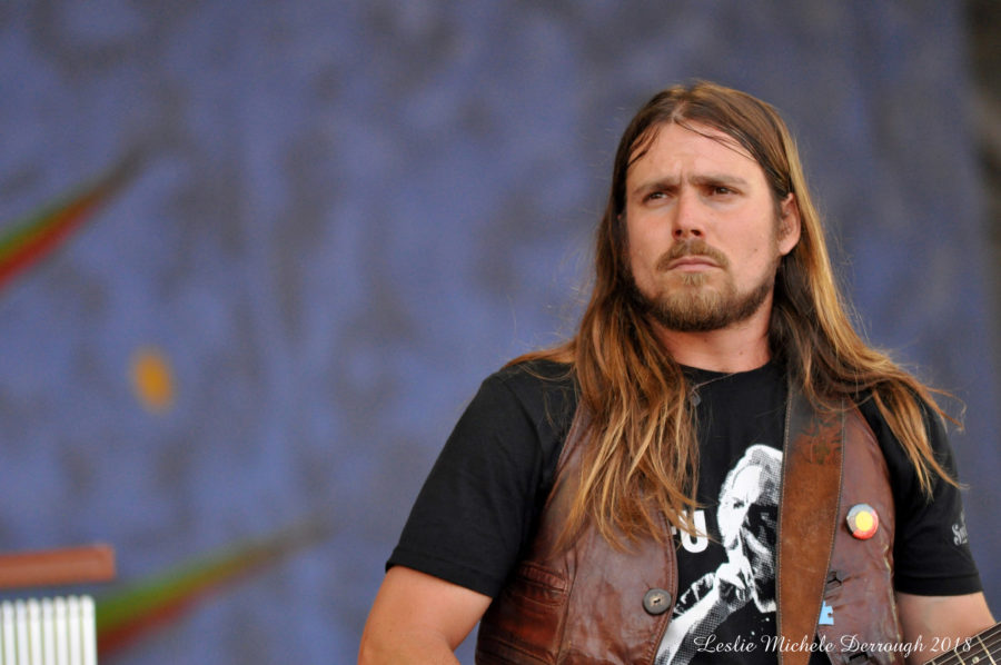 Lukas Nelson Talks Quarantunes & Creative Hunkering (INTERVIEW) - Glide ...