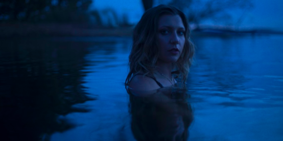 Singer-Songwriter Van Darien Mixes Vintage & Modern On Picturesque New ...