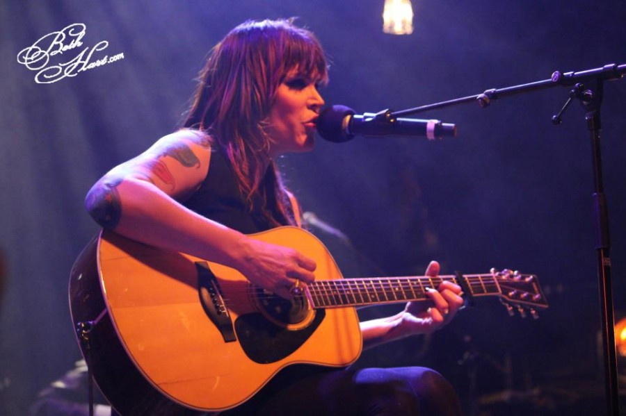Beth Hart Is Rock's New Blues Queen (INTERVIEW) - Glide Magazine