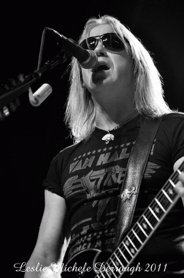 Bobby Schneck (Slash), George Potsos (Devon Allman's Honeytribe ...