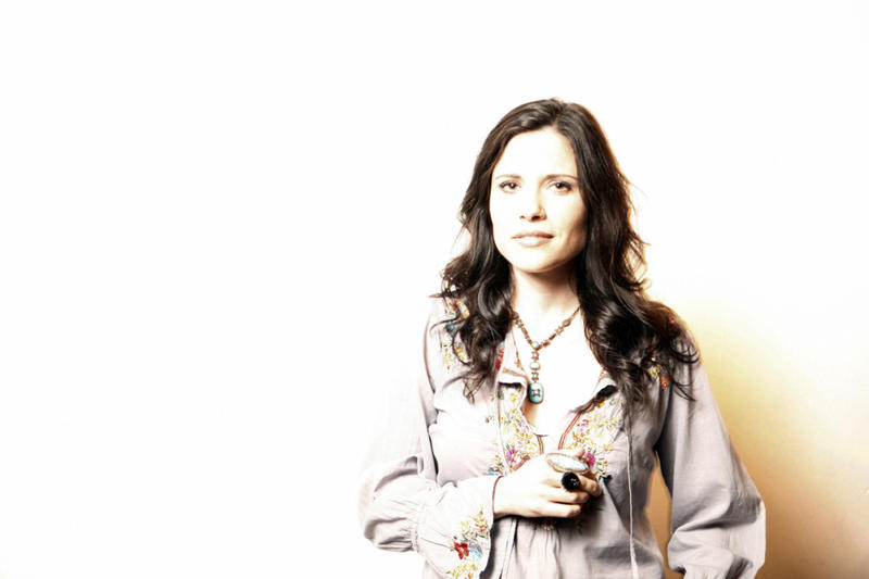 Getting Serious With Shannon McNally - Glide Magazine